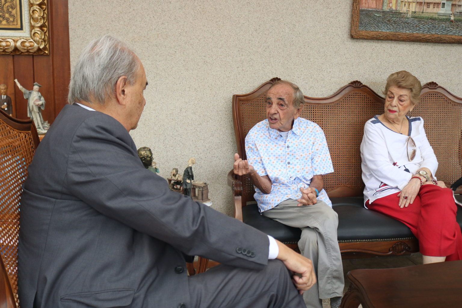 IPAC | Visita de ex-alumno